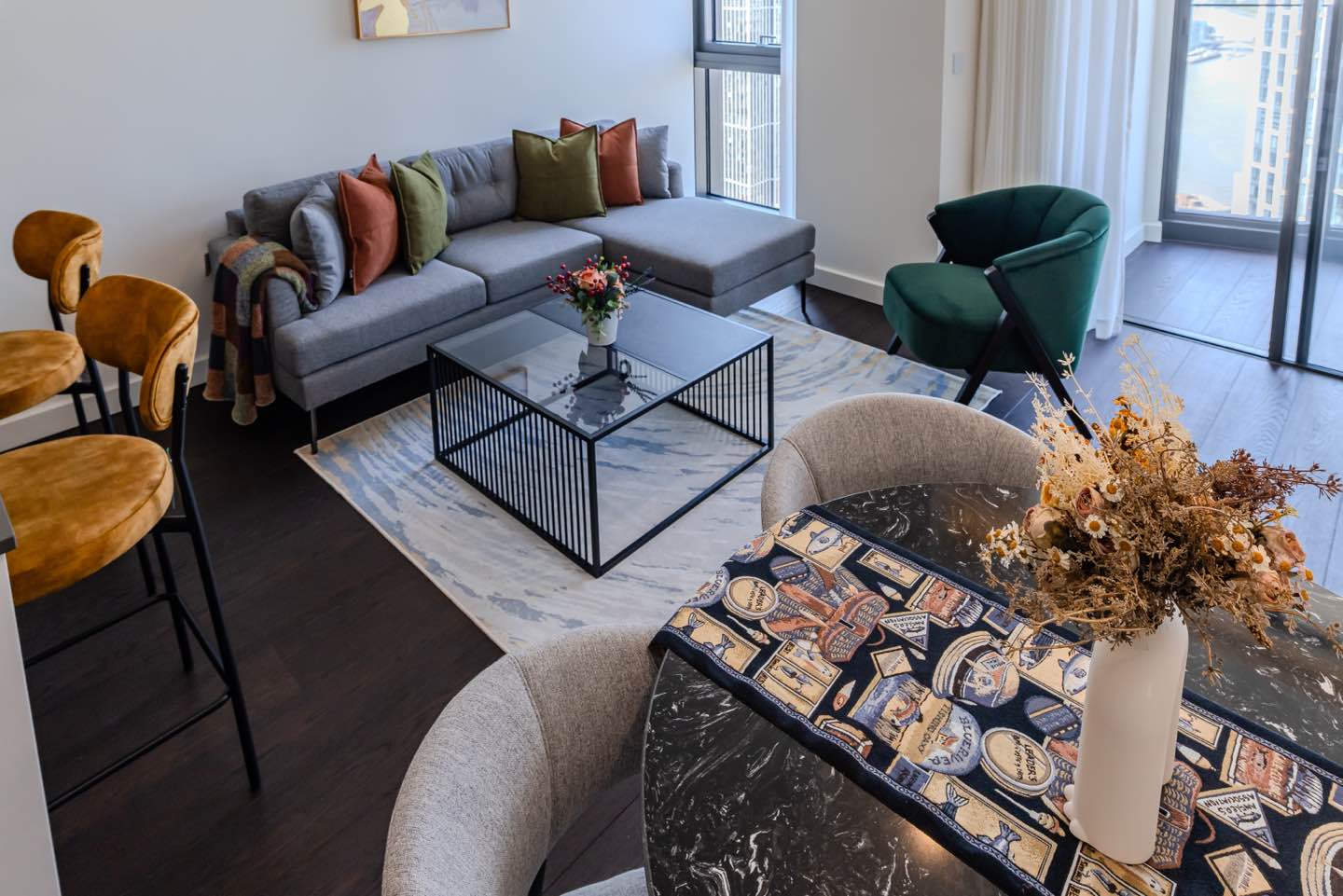 How to Use Rugs to Create a New Room: A Feng Shui-Friendly Furniture ...